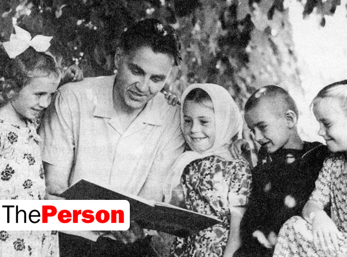 ThePeson: Василий Сухомлинский, биография, история жизни, причины ...